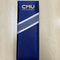 มูลนิธิพัฒนามหาวิทยาลัยเชียงใหม่ จำหน่ายของที่ระลึก – 60 ปี มช.